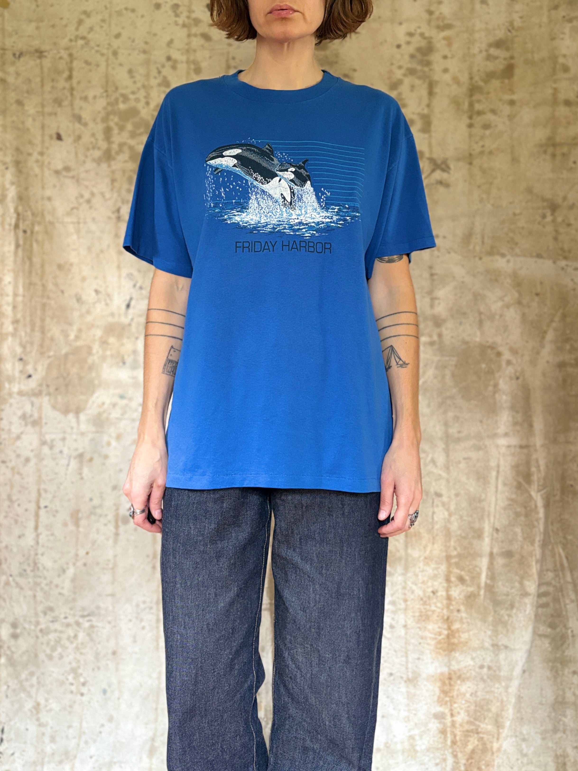 Vintage 90s Friday Harbor WA Orca Whale Tee – Double Barrel Dry Goods
